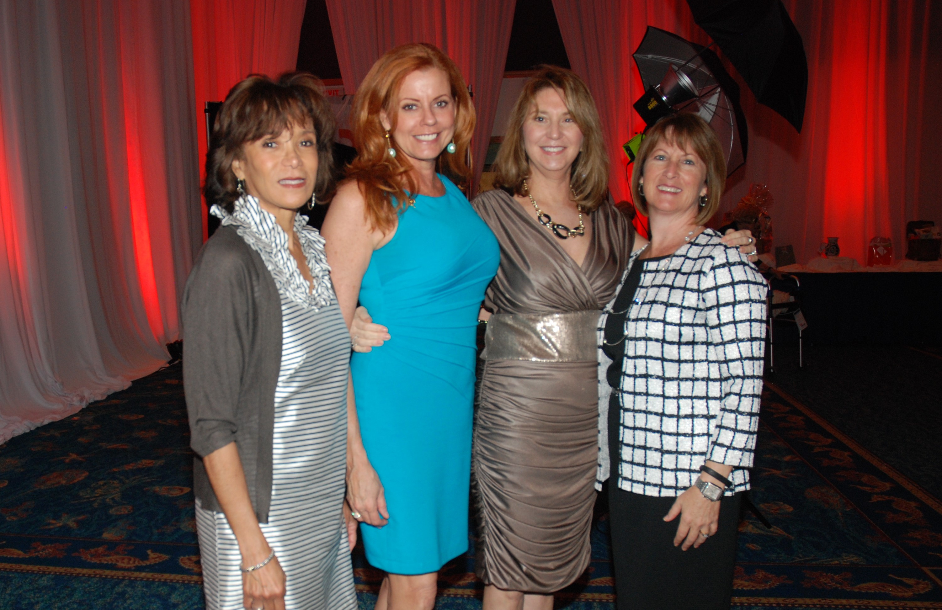 Sharon Sullivan, Lori Meyers, Robin Blackwell & Denise Rau (not in ...