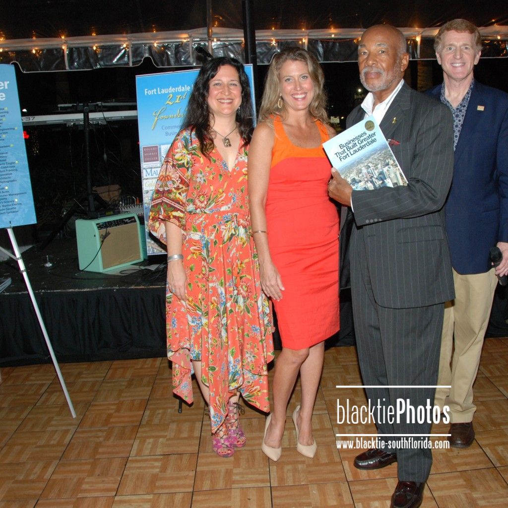 Steve Buckingham & Kate Lochrie, w/honoree Melinda Bowker, Steve ...