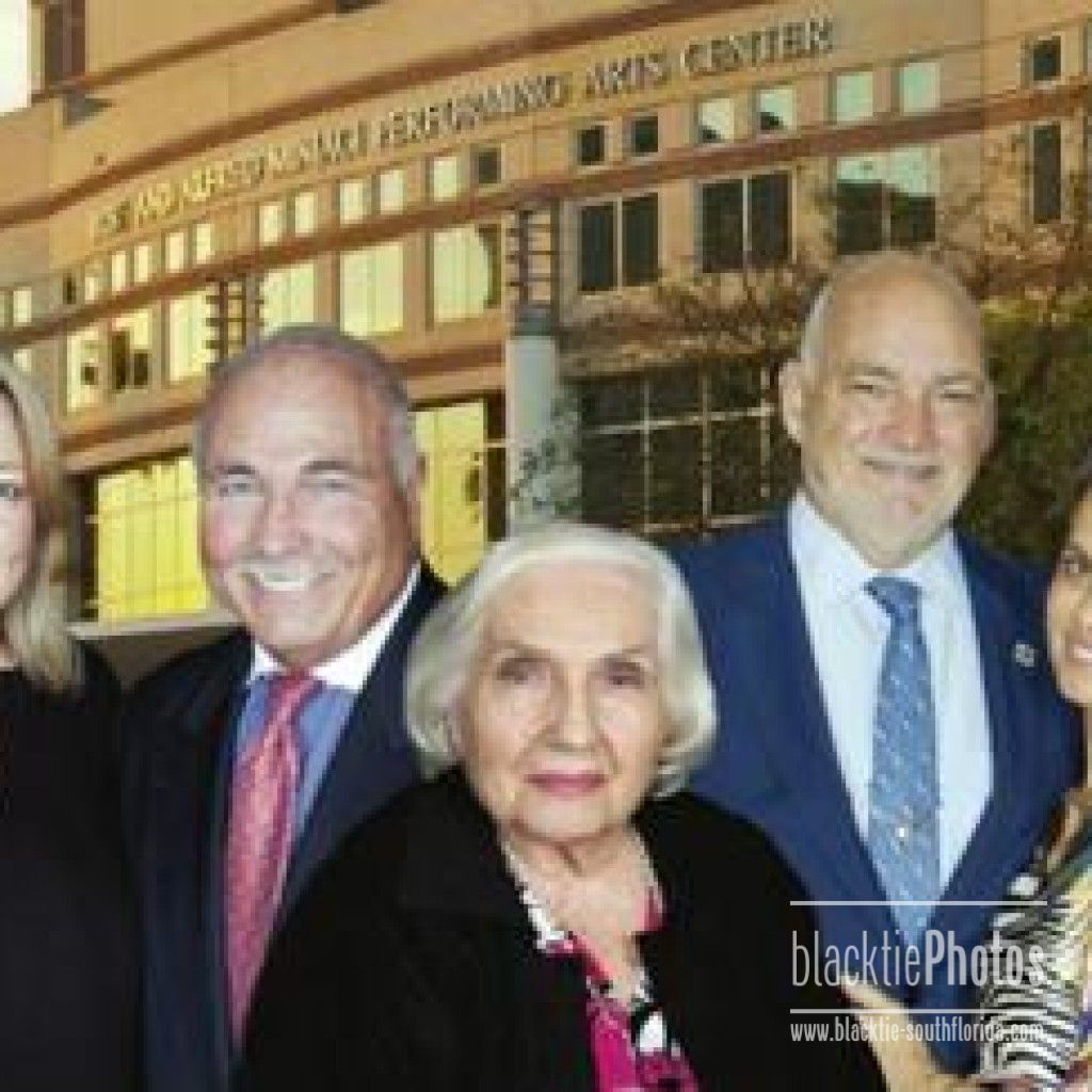 Dr. Jennifer O'Flannery Anderson (far left) and NSU President Dr ...